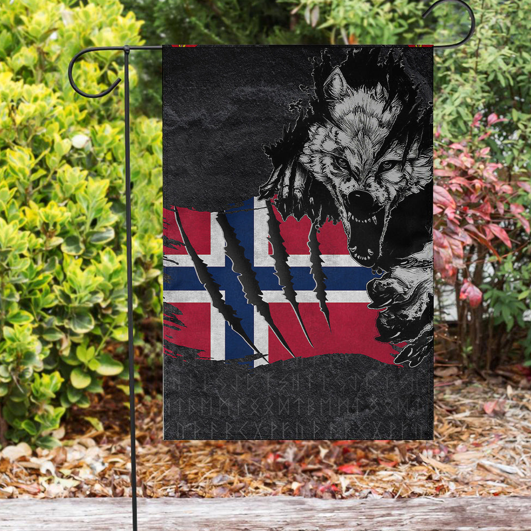VikingStyle Garden Flag - Norway Wolf Viking Flag A95 – Viking Style